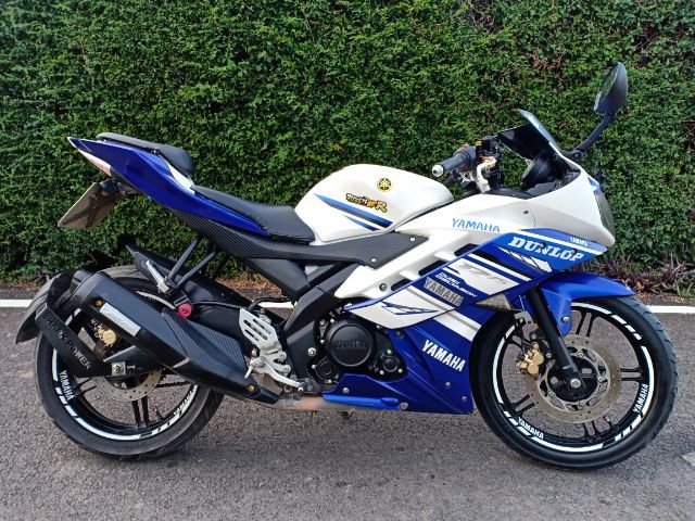 Yamaha r15 - Kaidee