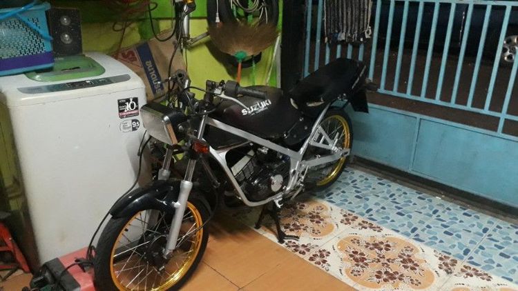 SUZUKI RGV 150 - Kaidee