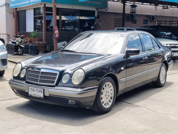 ซื้อขายรถยนต์ Mercedes-Benz E-Class E280 มือสอง มาใหม่ ราคาดี ทั่วประเทศ