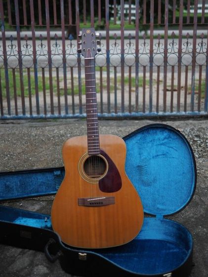 กีต้าร์โปร่ง YAMAHA หลุดจำนำ - Kaidee