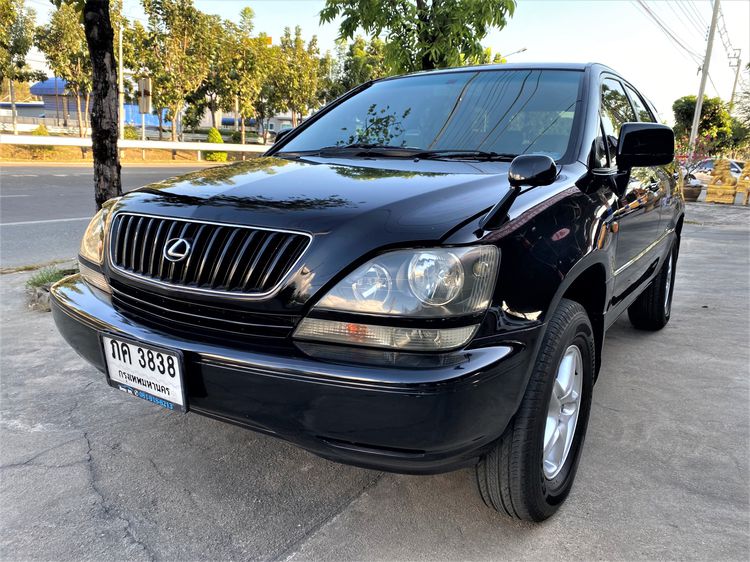 ซื้อขายรถยนต์ Lexus RX300 มือสอง มาใหม่ ราคาดี ทั่วประเทศ