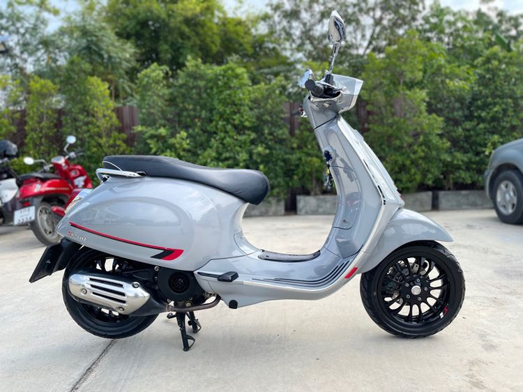 vespa sprint v 150 - Kaidee