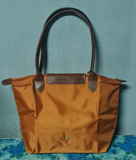 กระเป๋าสะพาย longchamp , original le pliage, size S หูยาว สีส้ม (france) ของใหม่ ขนาด 37 x 25 x ...