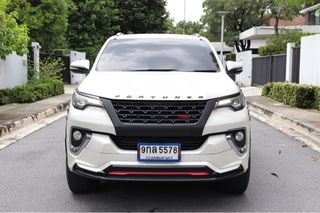 2016 Toyota Fortuner 2.4 V SUV - Kaidee Auto