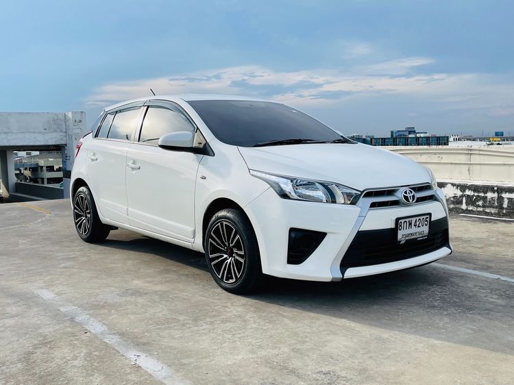 Toyota Yaris 1.2 E โทร 0661251423 ลดพิเศษถึง 5,000 บาท - Kaidee Auto