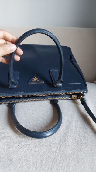 กระเป๋าถือ Prada สีกรมเข้ม - Kaidee