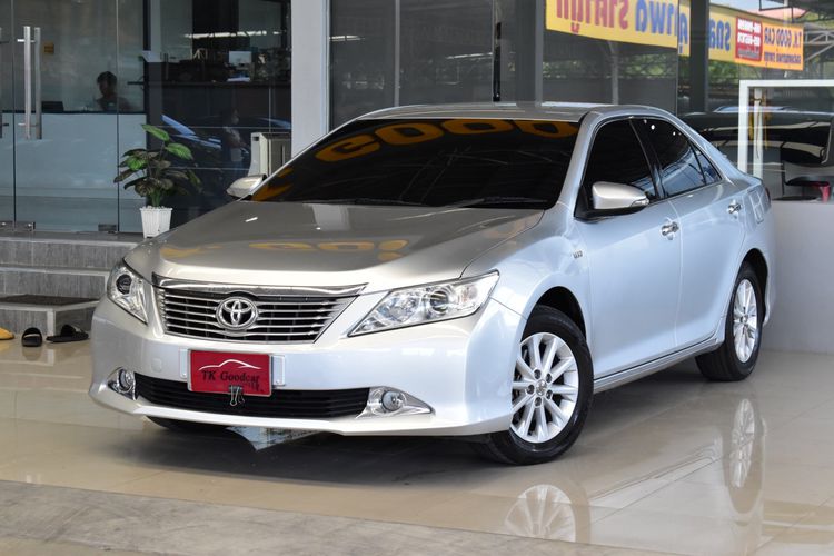 ซื้อขายรถยนต์ Toyota Camry 2.0 G มือสอง มาใหม่ ราคาดี ทั่วประเทศ