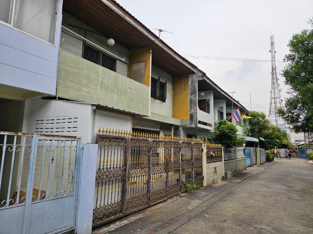 ขายทาวเฮ้าส์ 27 ตรม. เดิน 2 นาที ถึง MRT แคราย - Kaidee