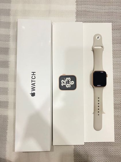 Apple watch SE 40mm. Starlight GPS - Kaidee