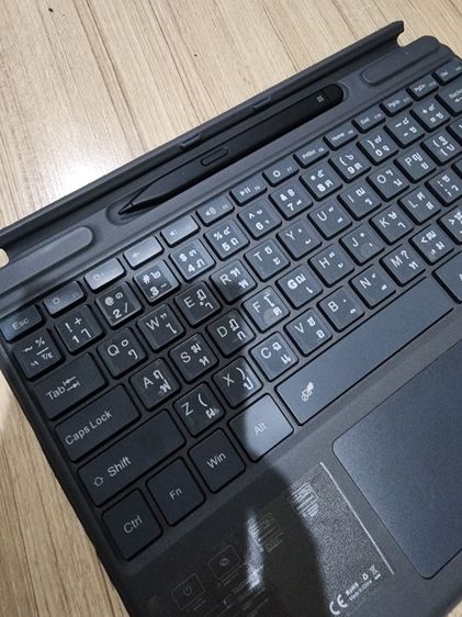ขาย Surface Pro Bluetooth Type Cover คีย์TH-ENG สีเทา สภาพดี ใช้งานปกติ ถูกๆ - Kaidee