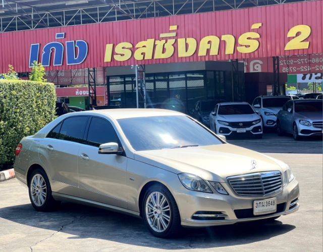 Benz E200 CGI Elegance Blue Efficiency ปี 2011 จด 2012 - Kaidee Auto