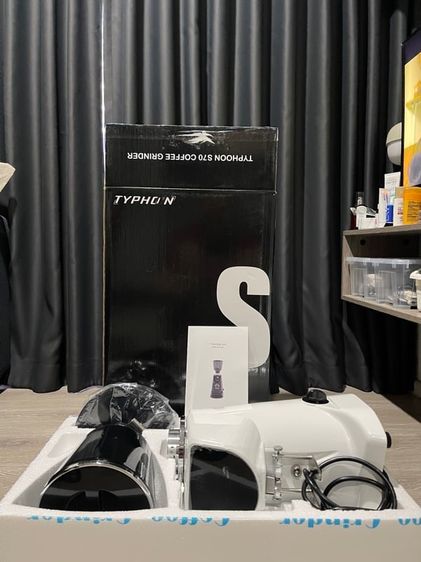 เครื่องบดกาแฟ TYPHOON S70 V3 เครื่องสีขาวโถสีชาทึบแสง - Kaidee
