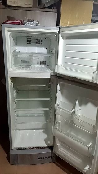 ขายตู้เย็น 7.5 คิวยี่ห้อ sharp - Kaidee