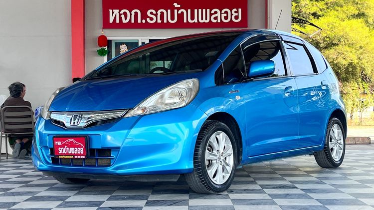 ซื้อขายรถยนต์ Honda Jazz 1.3 Hybrid มือสอง มาใหม่ ราคาดี ทั่วประเทศ