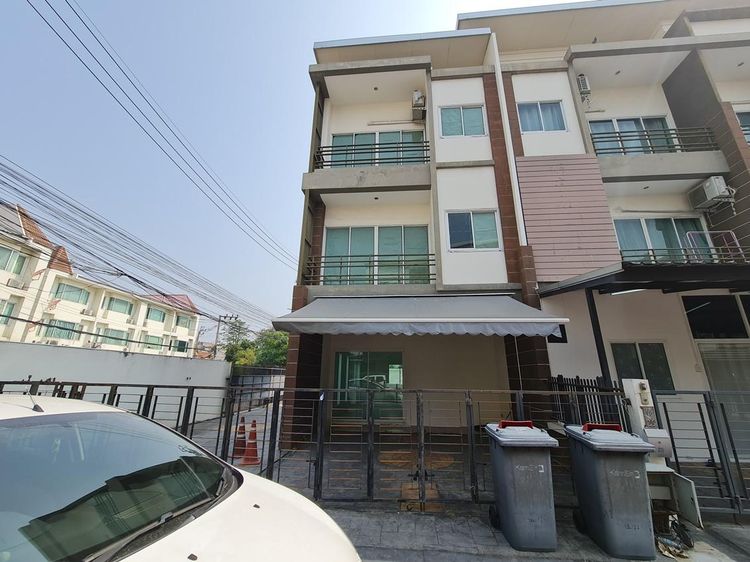 ทาวน์เฮ้าส์ กานต์ศิริ นวลจันทร์ 48 - 370448550 - Kaidee