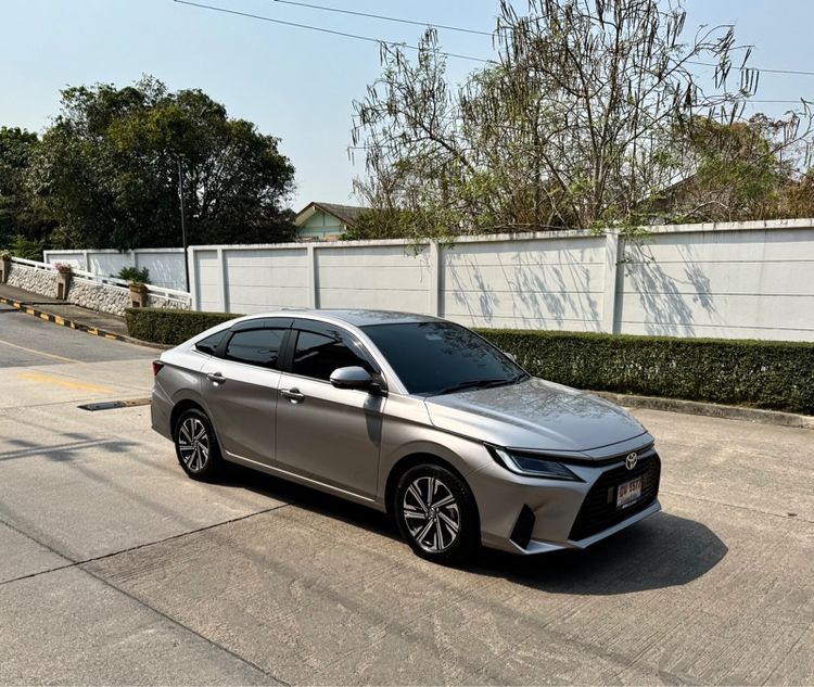 2024 Toyota Yaris Ativ 1.2 Premium (สวยสุดๆ) รถมือเดียว วิ่ง1หมื่นโล ...