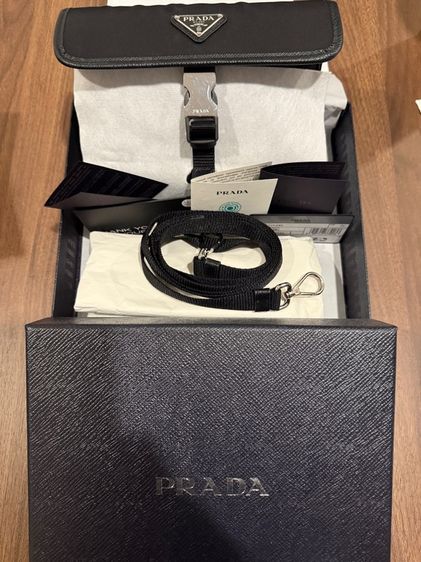 กระเป๋า Prada nylon มือสอง แท้ ครบกล่อง - Kaidee