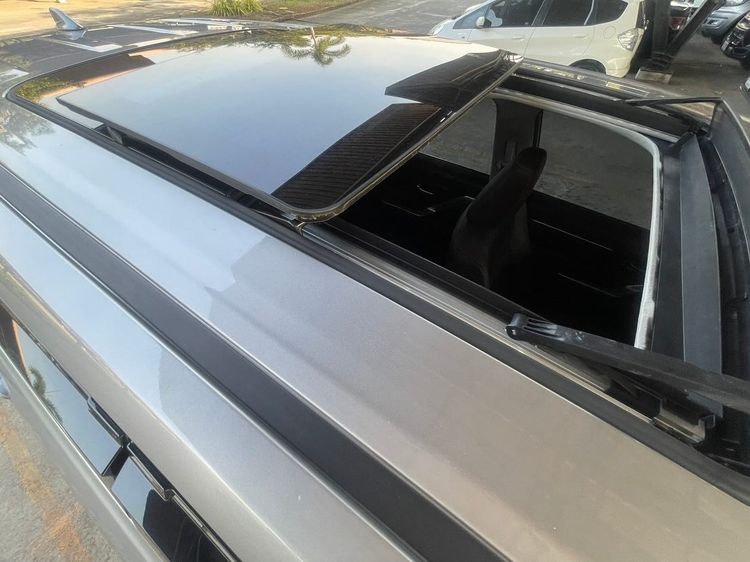 Innova Hybrid Zenix Premium รุ่น Top สุด 23 Sunroof ฝาท้ายไฟฟ้า รย1 7 ...