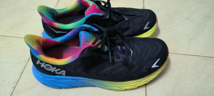 HOKA ARAHI 6 - Kaidee