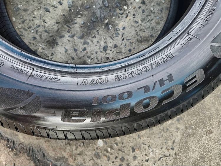 ยาง Bridgestone HL001 235 60 18 ปี 24 ชุดละ 6,000 บาทครับ - Kaidee