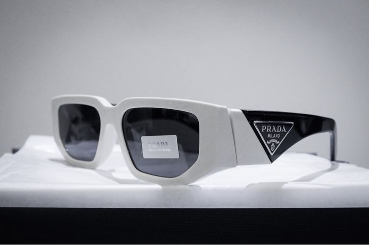 Prada Sunglasses แว่นตาปราด้า - Kaidee