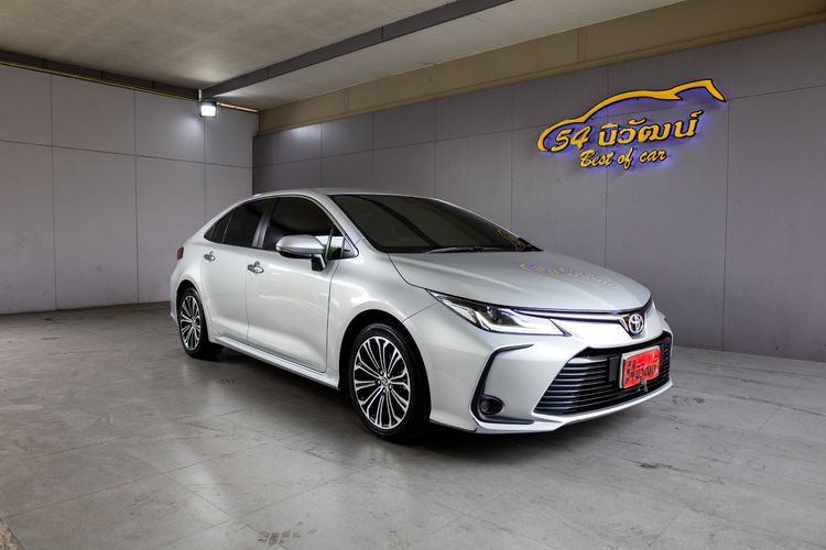 ซื้อขายรถยนต์ Toyota Altis 1.8 Hybrid GR Sport มือสอง มาใหม่ ราคาดี ...