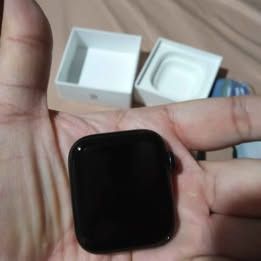 Apple Watch SE GPS+Airpods 4 - Kaidee