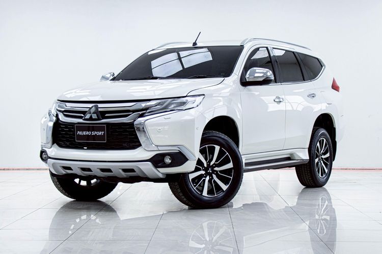 MITSUBISHI PAJERO SPORT 2.4 GT Premium 2WD AT 2017 ออกรถ 0 บาท จัดได้ ...