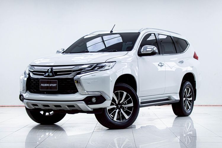 MITSUBISHI PAJERO SPORT 2.4 GT Premium 2WD AT 2017 ออกรถ 0 บาท จัดได้ ...
