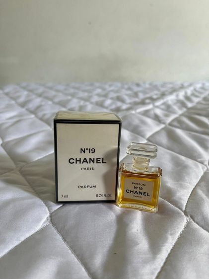 CHANEL PARFUME No. 19 mini perfume Unused Fragrance Women's 7ml ของแท้ ...