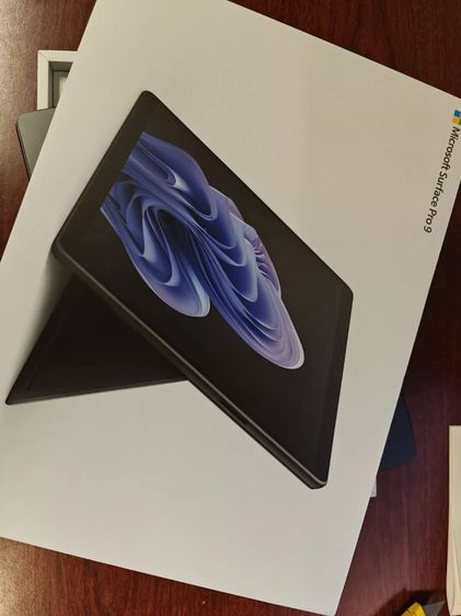 Microsoft Surface Pro 9 13" Tablet Intel i5-1235U 8GB RAM 256GB SSD Graphite - Kaidee