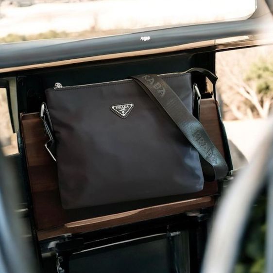 PRADA MESSENGER - Kaidee