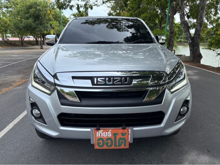 isuzu hi lander 4 ประตู z prestige เกียร์ออโต้ปี 2019 เครื่อง 1.9 - Kaidee Auto