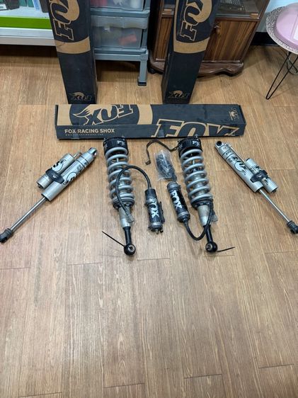 ขาย โช๊ค fox 2.0 subtank หน้า-หลัง สภาพ ดี ใส่ revo vigo ความสูง std-ยก2นิ้ว กล่องครบ - Kaidee