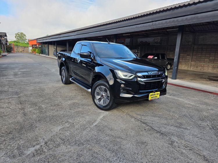 ISUZU D-MAX SPACE CAB V-CROSS 3.0 Z Ddi 4X4 ปี 2020 - 371003272 - Kaidee Auto