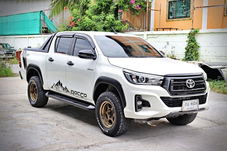 Toyota Revo Rocco 2.4 G Prerunner ปี2019 เกียร์ธรรมดา 4ประตู - Kaidee Auto