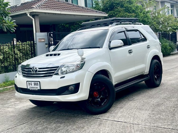 TOYOTA Fortuner 3.0 V 4WD ดีเซล เกียร์ออโต้ ปี 2013 สีขาว - 371023818 - Kaidee Auto